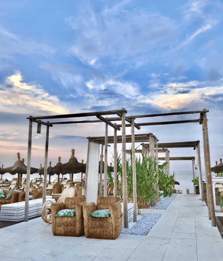 Lido Bambu; A Romantic Summer Paradise of Blue & Gold!